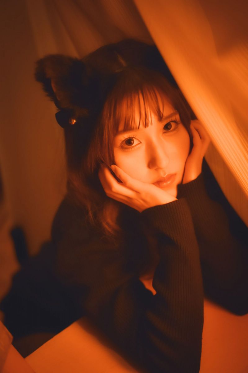 eye contact | GANREF