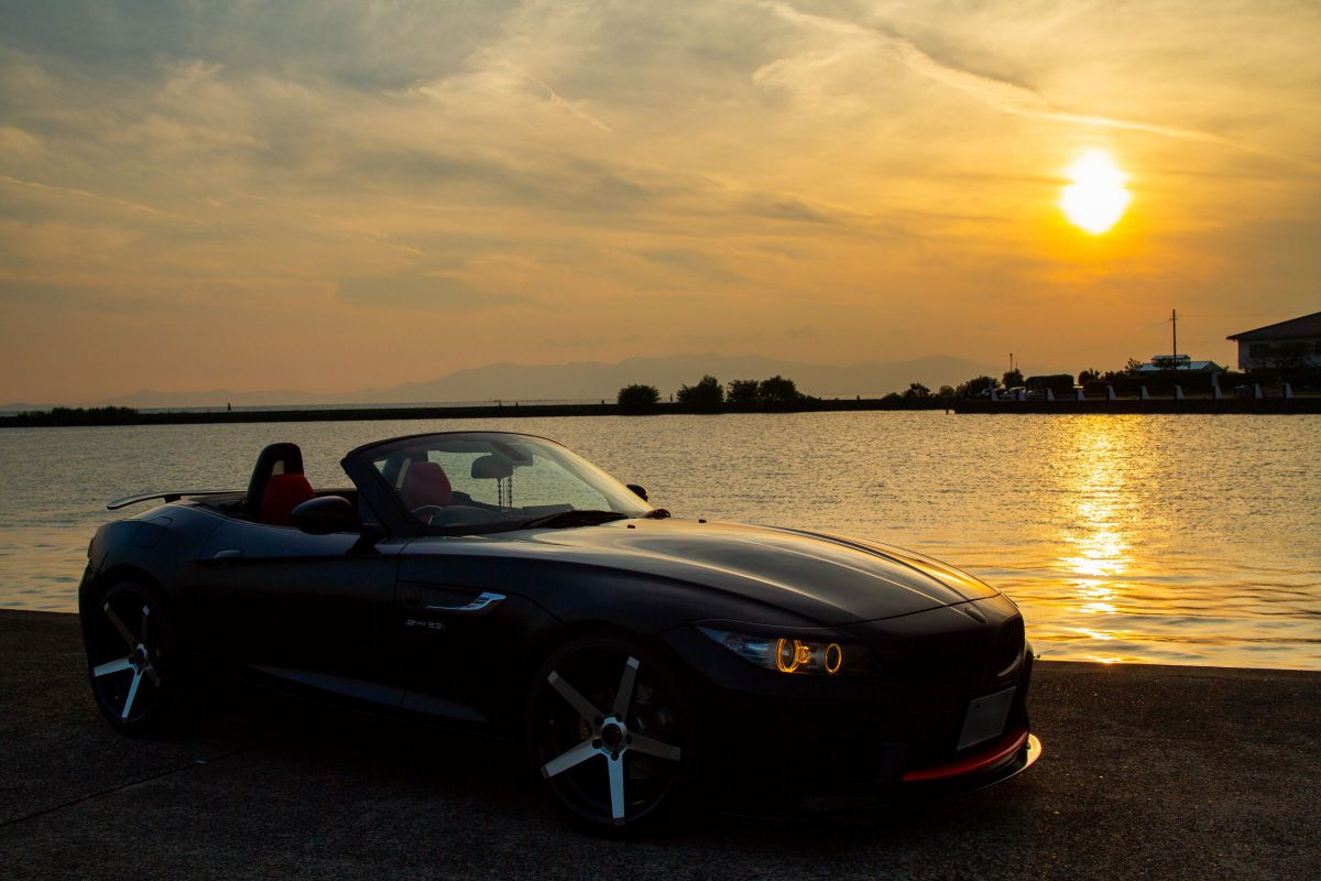 夕日とBMW | GANREF