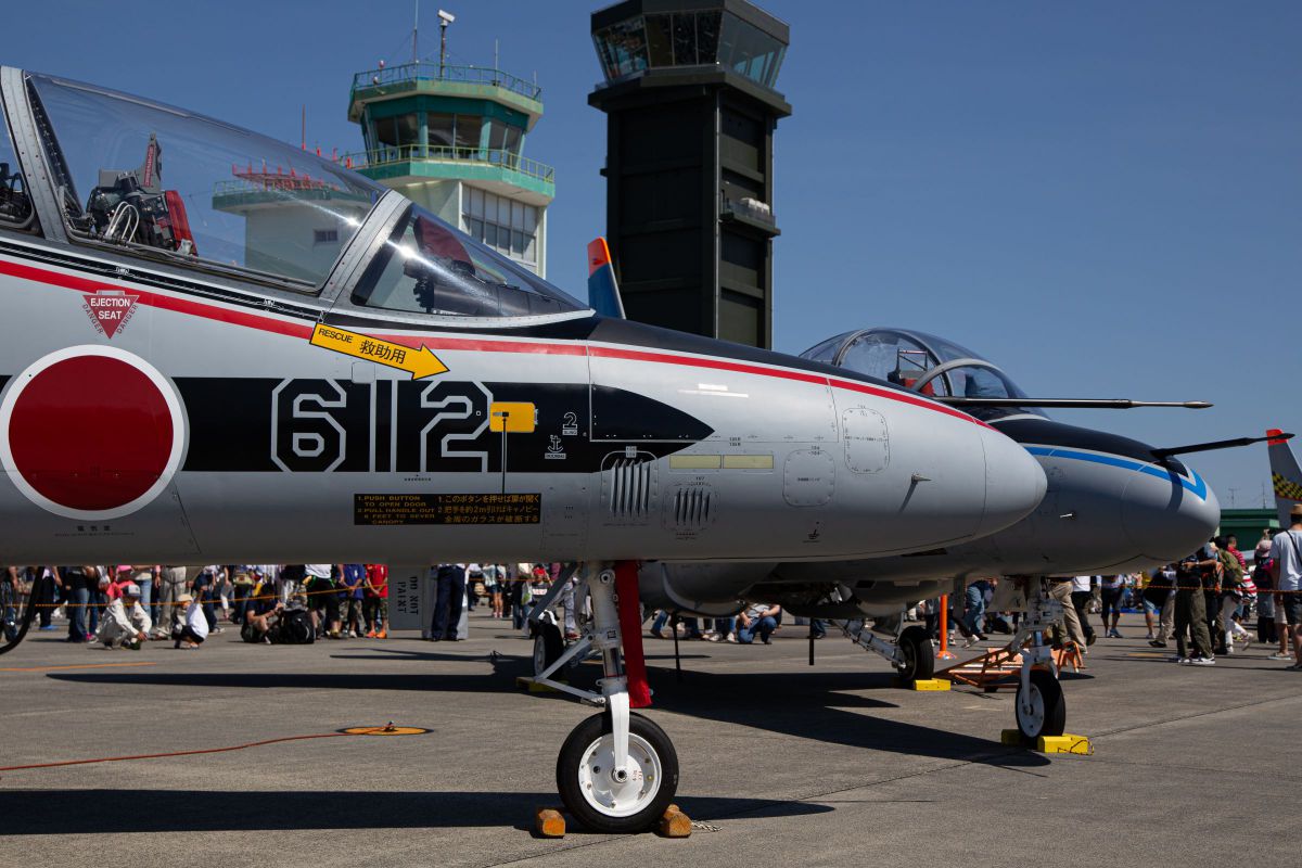 Red and Blue | GANREF