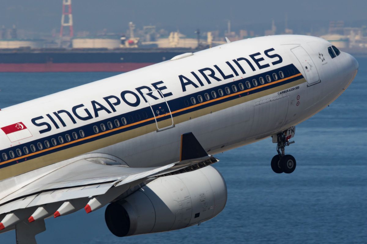 SQ take off | GANREF