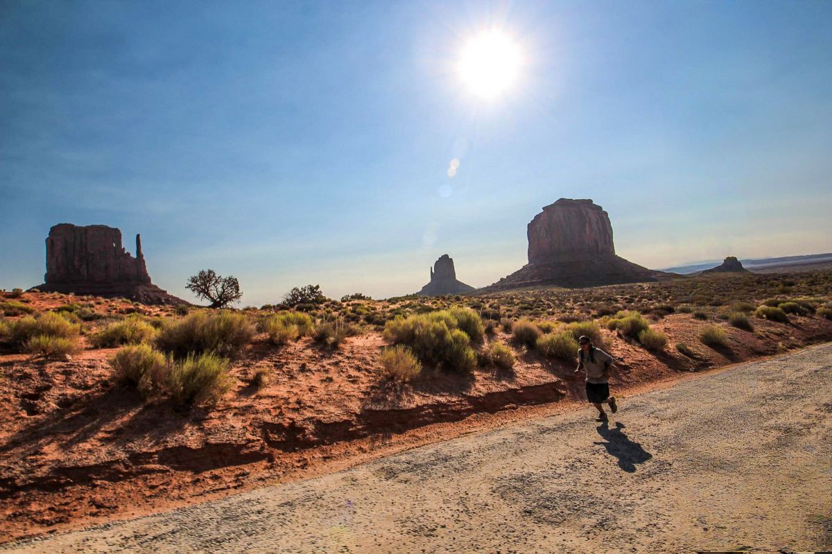 Lonely Desert Runner | GANREF