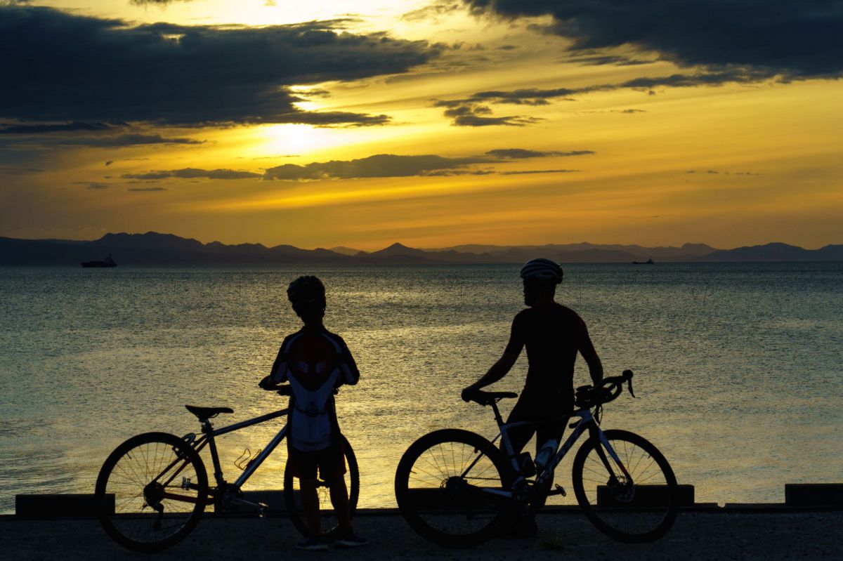 Sunset Ride | GANREF