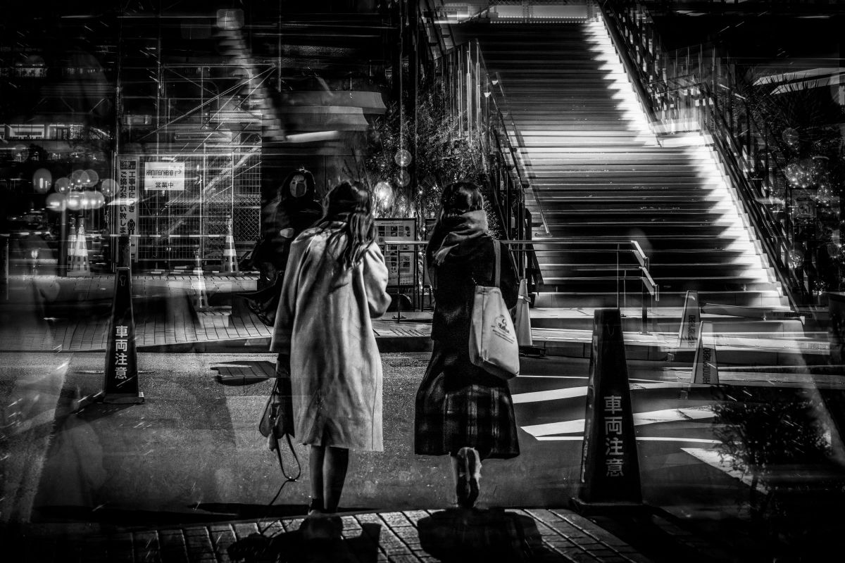 光る階段 | GANREF