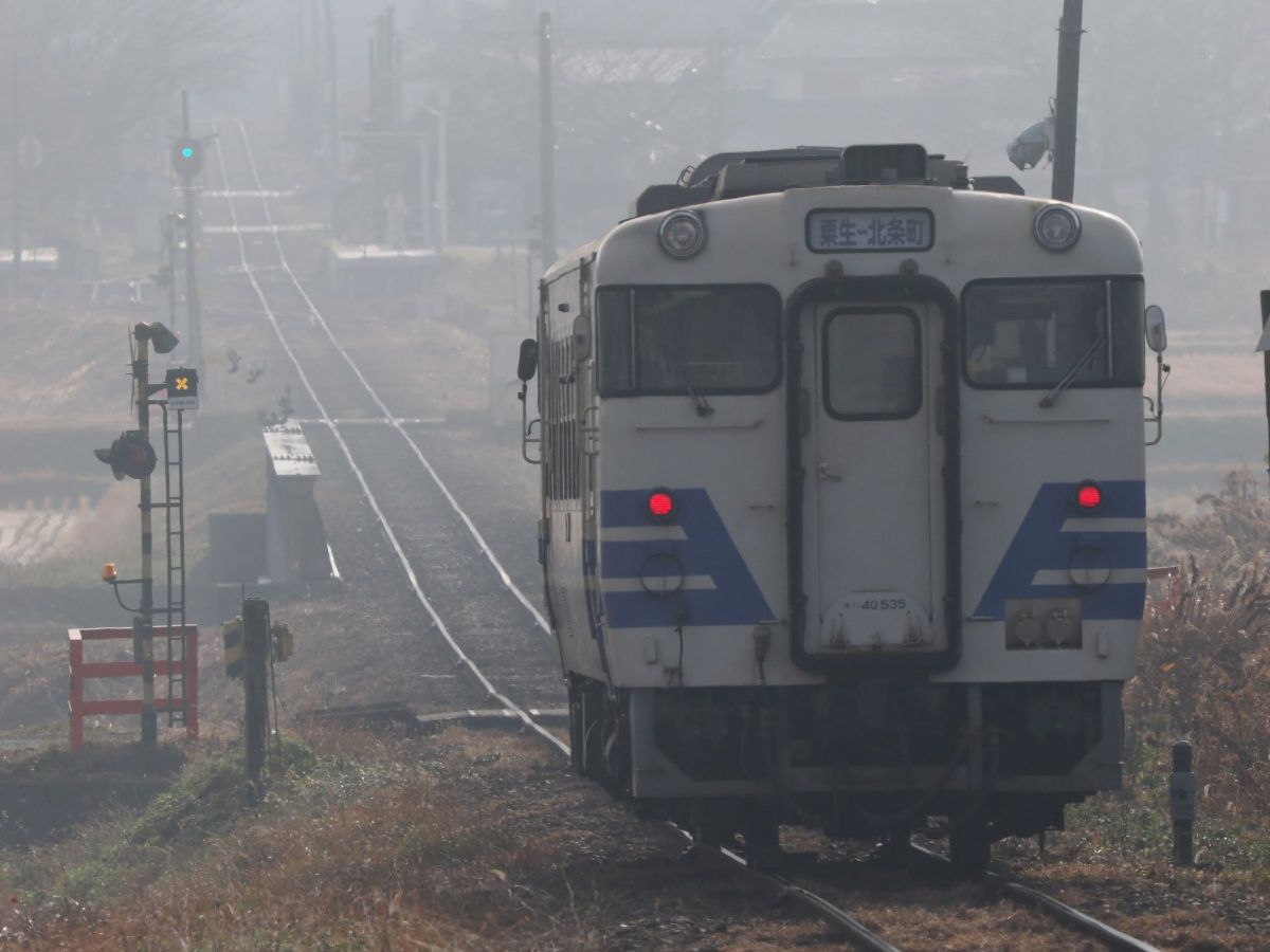 静かな朝:キハ40 | GANREF