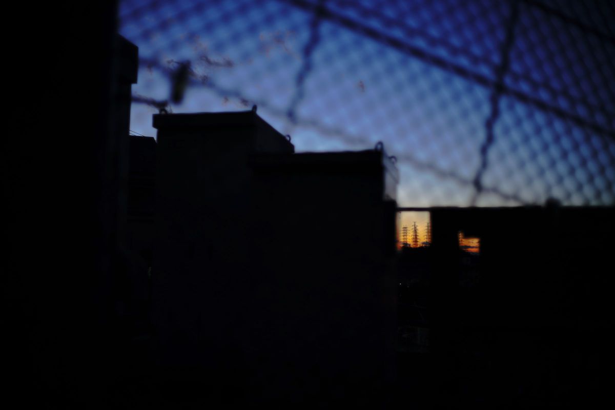 Deep blue magic hour | GANREF