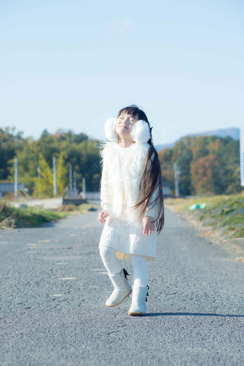 Dancing White!!! | GANREF