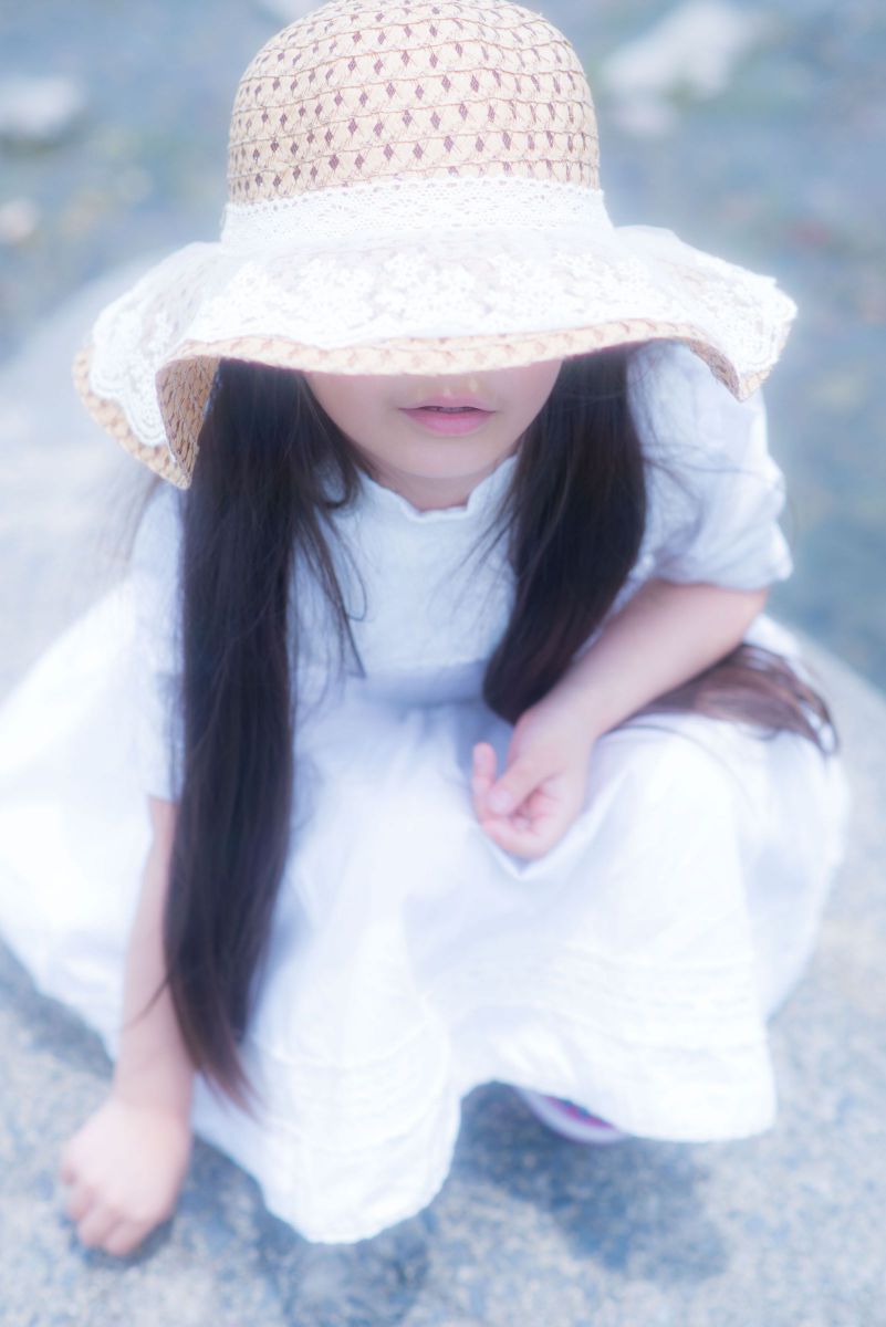 Who are you? | GANREF