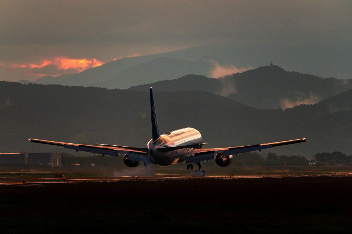 遠くの山が燃える 2024/10 | GANREF