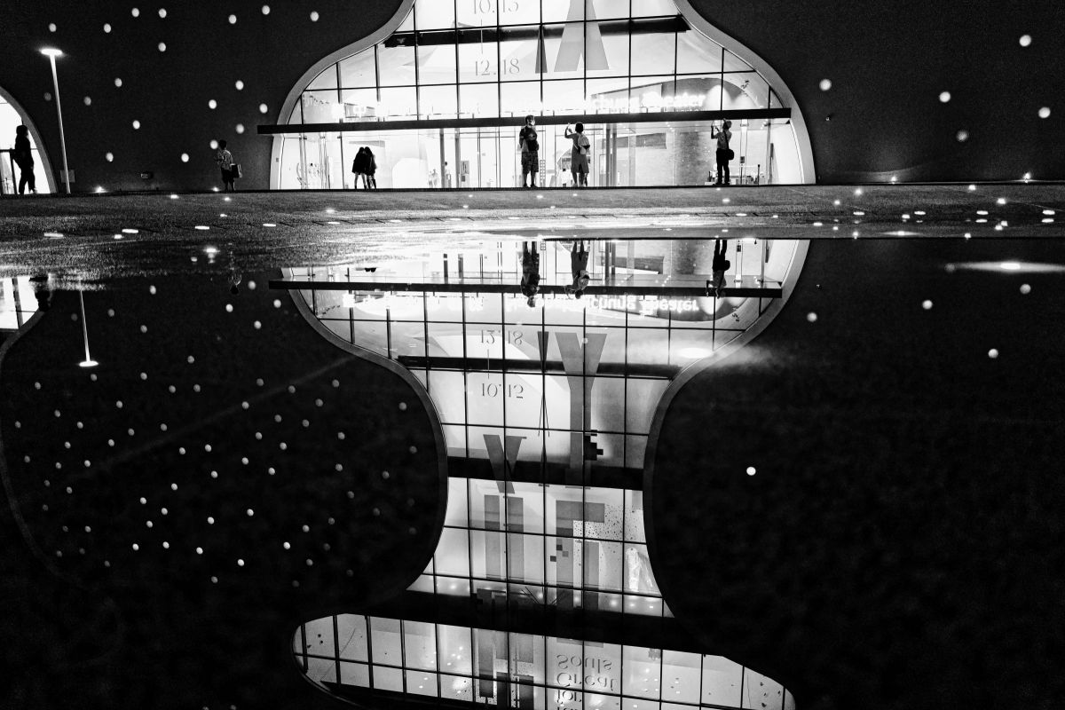 Night reflection | GANREF