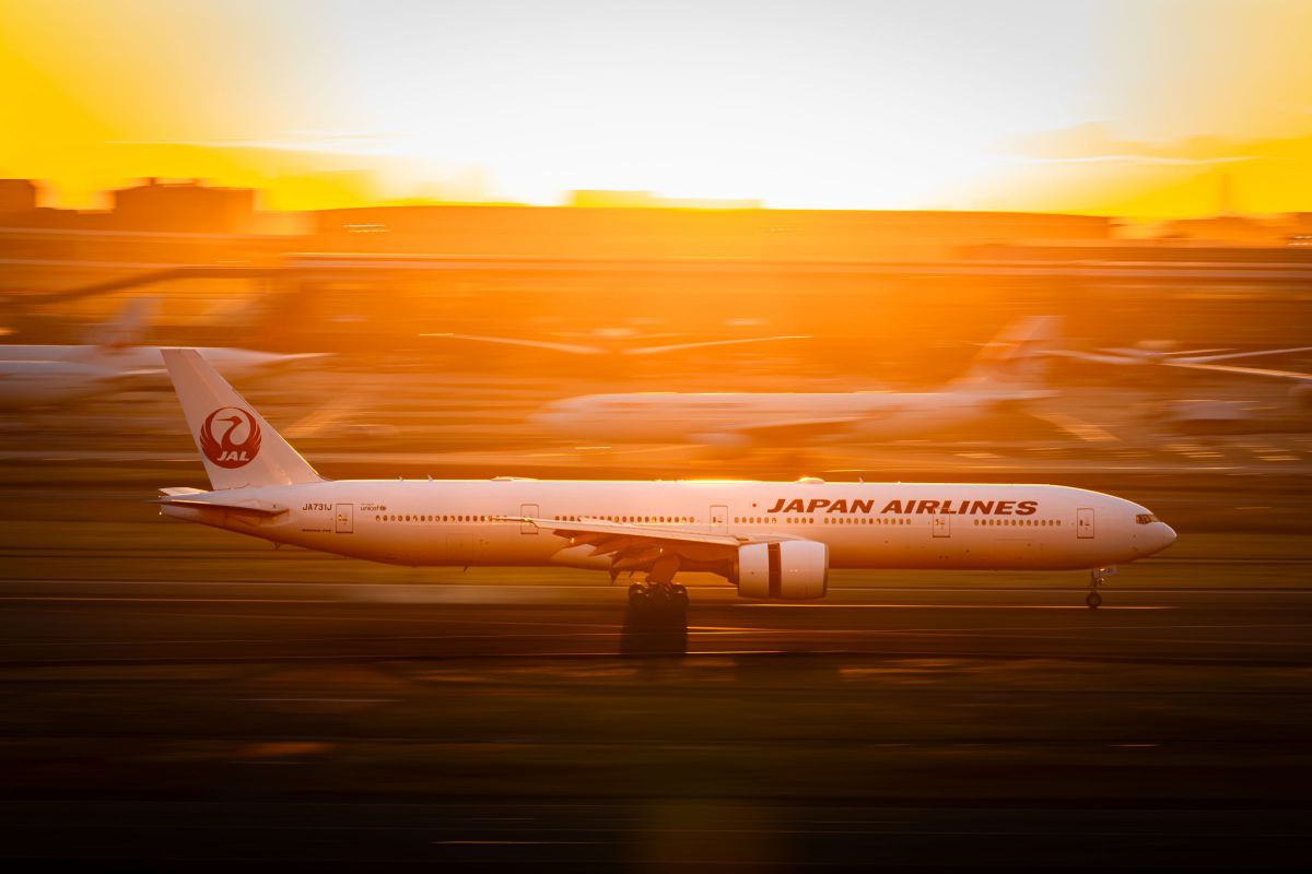 Sunset Landing | GANREF