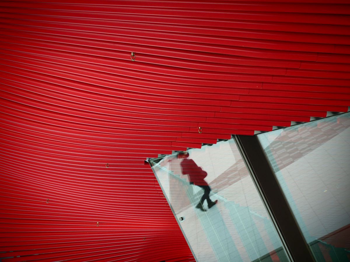 Red Impression. | GANREF