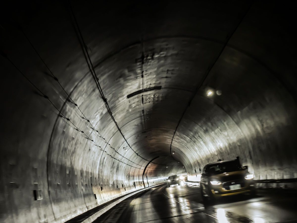 Dramatic Tunnel. | GANREF