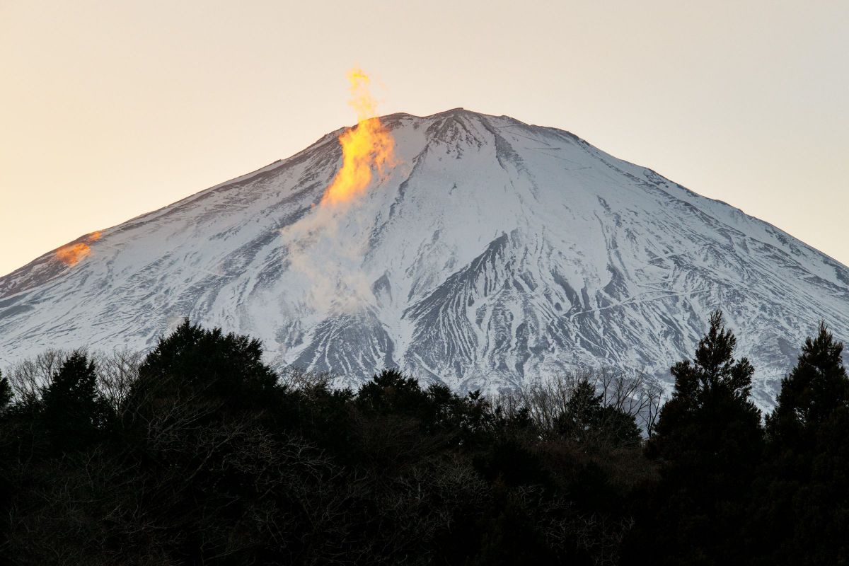 夕富士 2024 | GANREF