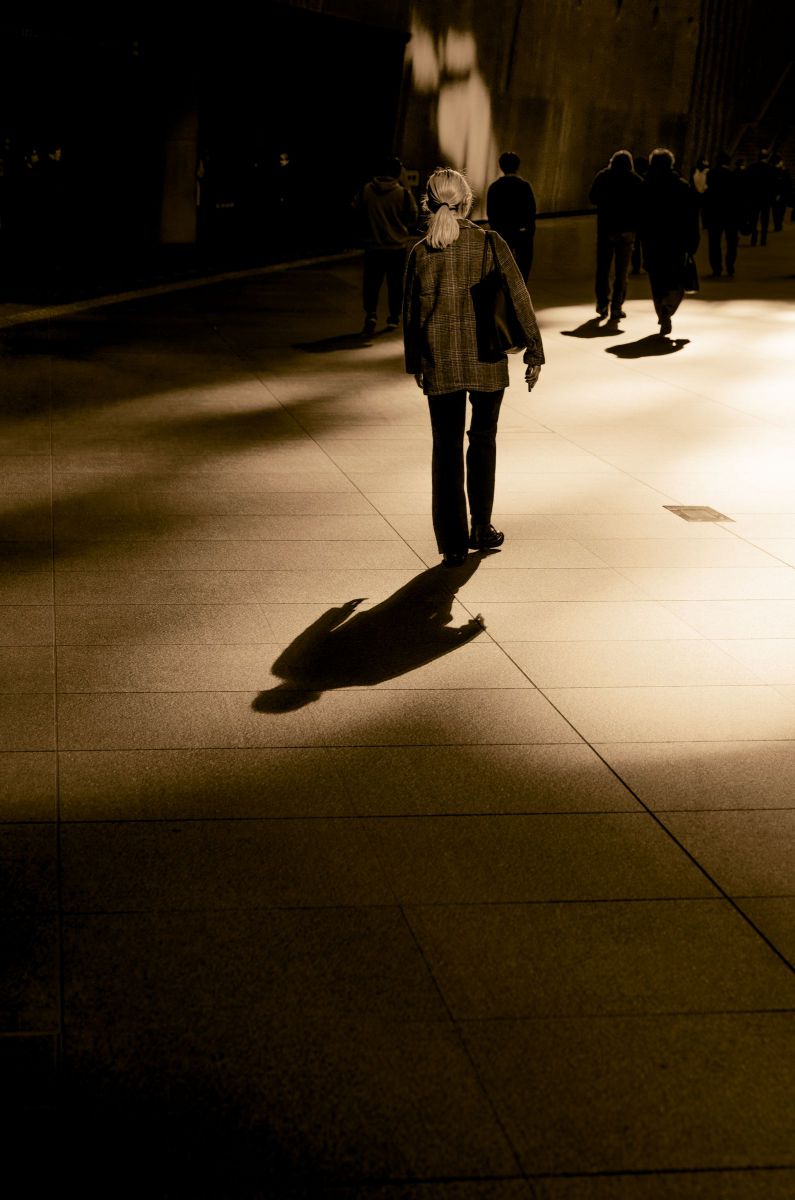 Monochrome : 007 | GANREF