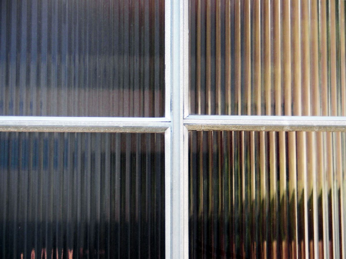 Wave Glass Window | GANREF