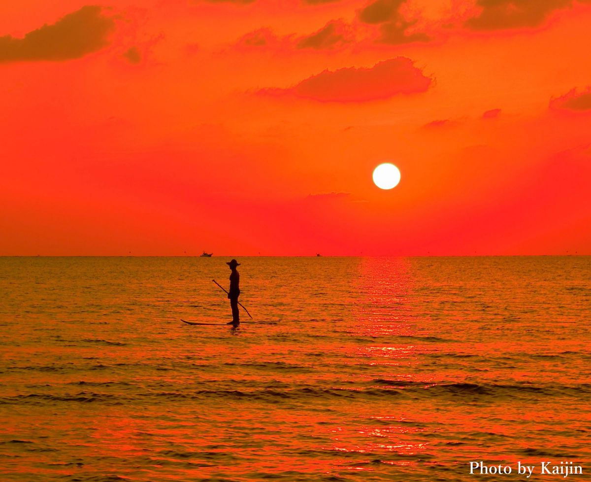 夕景の海でSUP 4 | GANREF