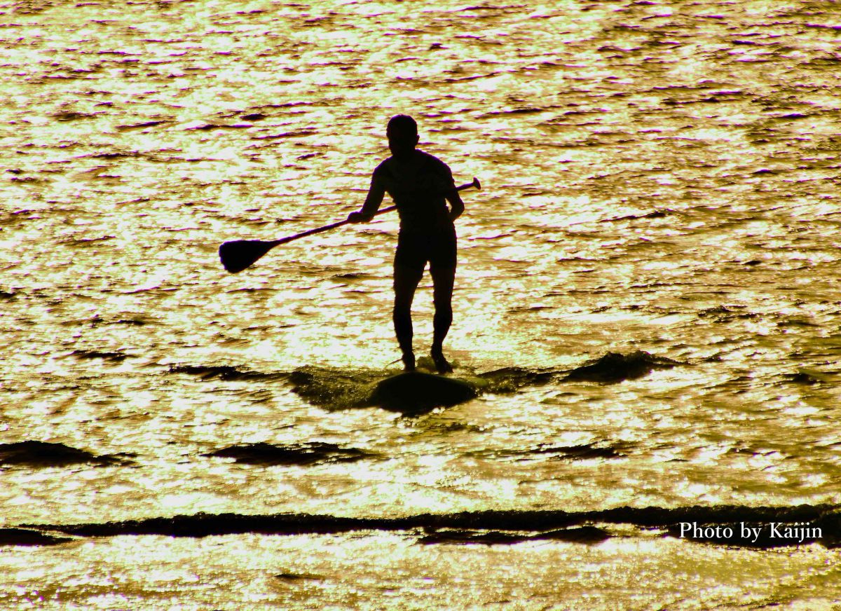 夕景の海でSUP 2 | GANREF