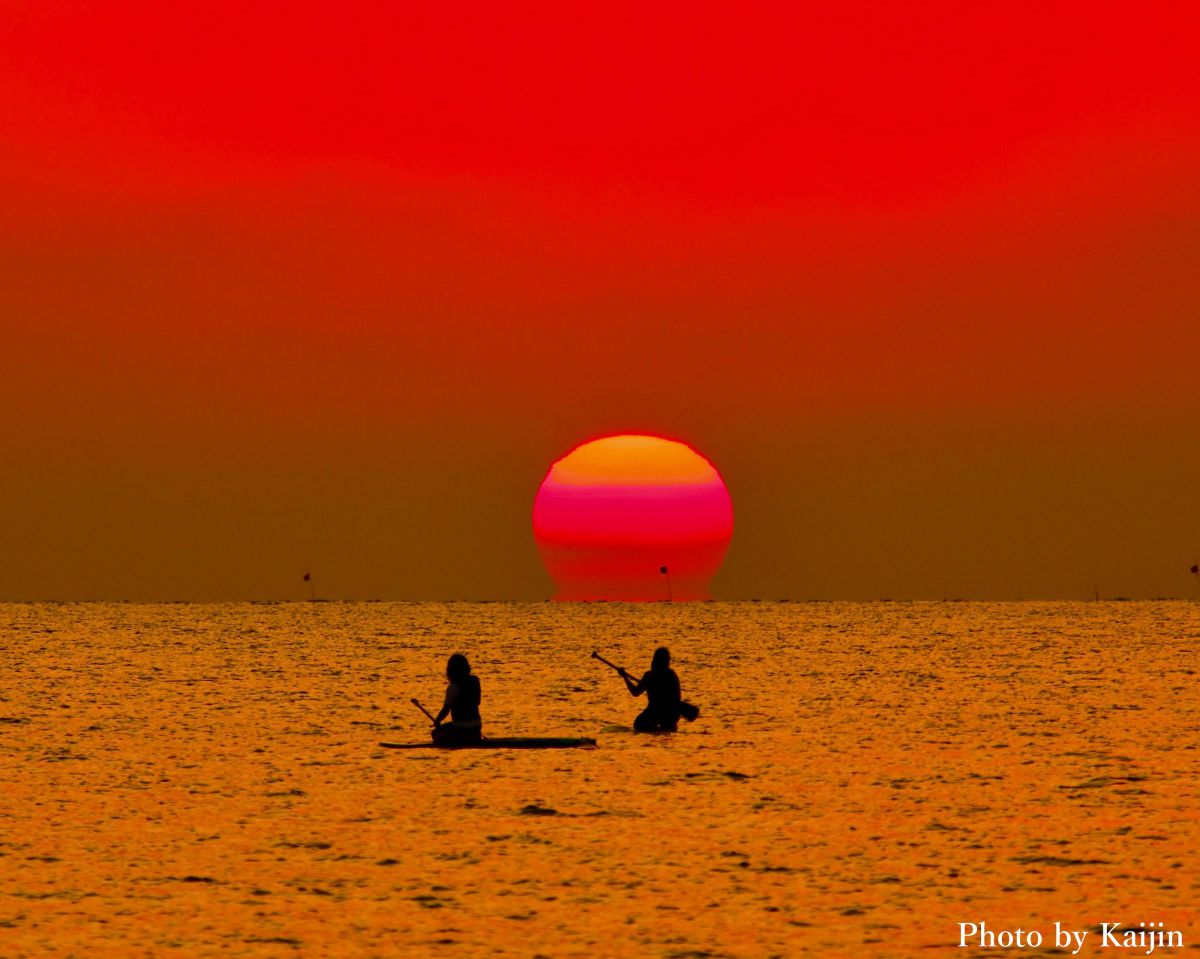 SUP越しに達磨夕陽 4 | GANREF