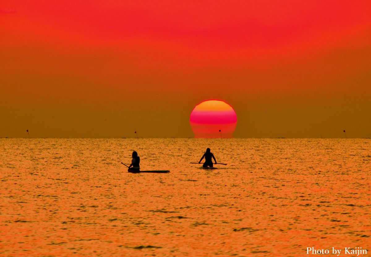 SUP越しに達磨夕陽 5 | GANREF