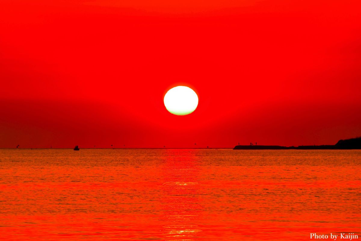 一面真赤に染める夕陽 1 | GANREF