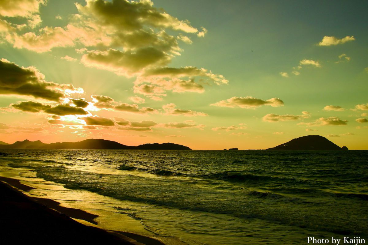 打ち寄せる波 2 | GANREF