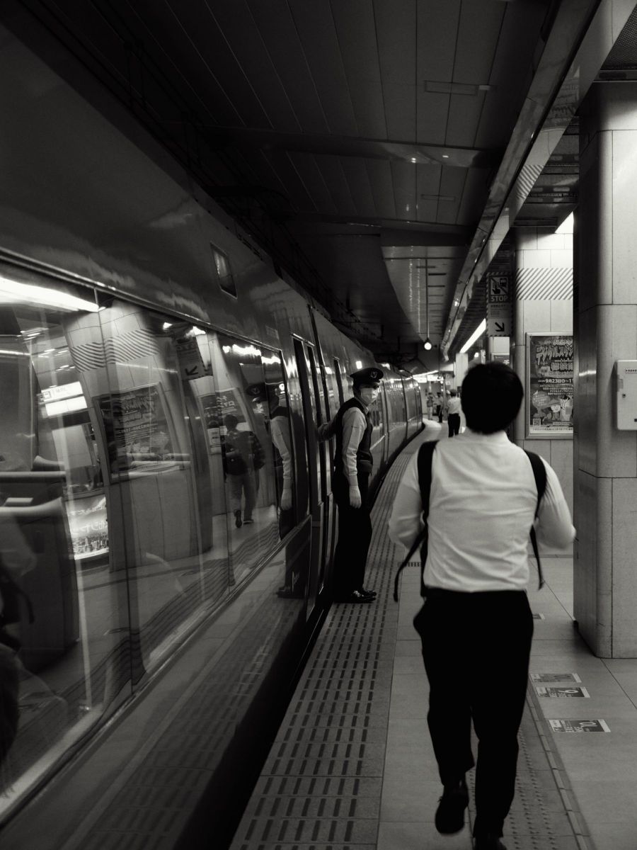 Hurry up, please! | GANREF