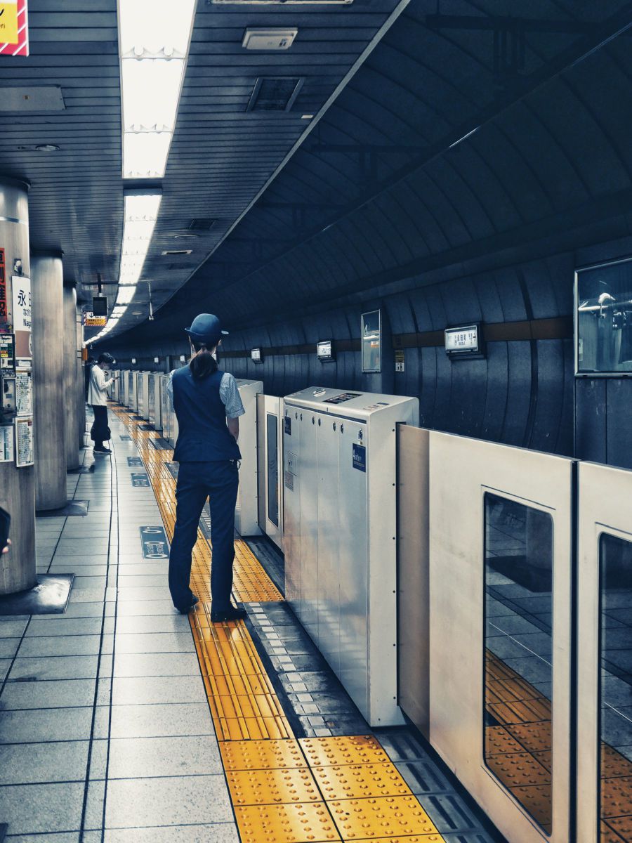 A station guard. | GANREF