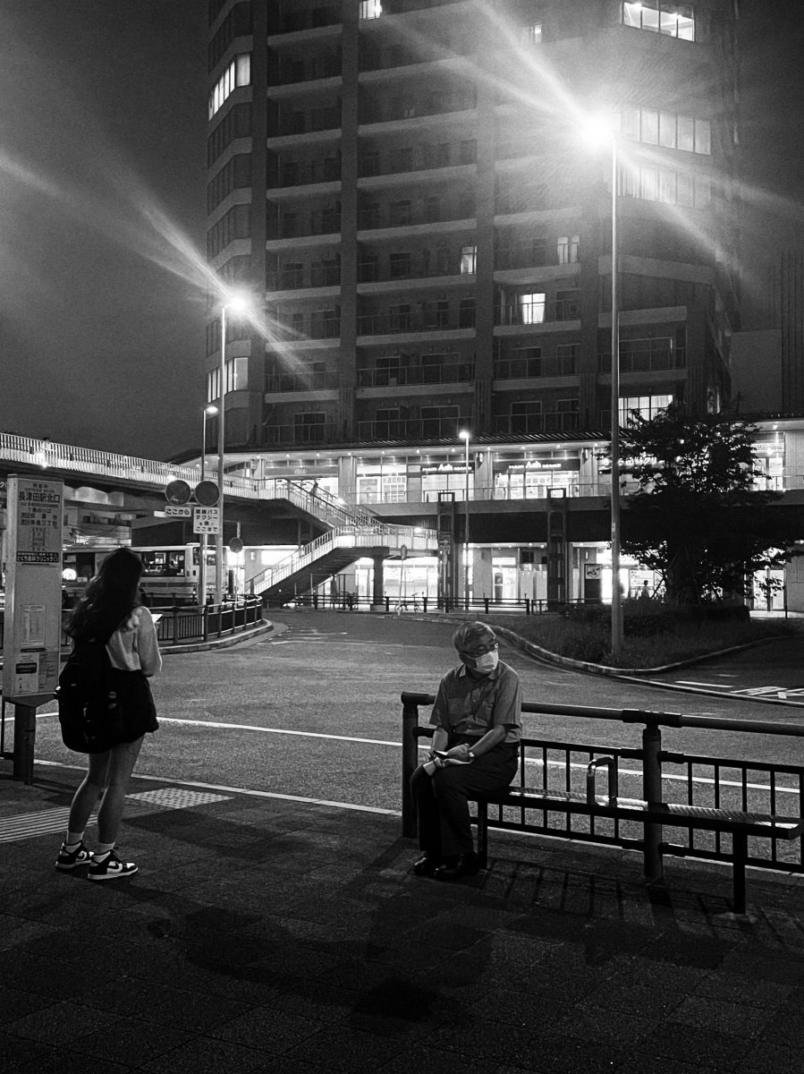 A bus stop. | GANREF