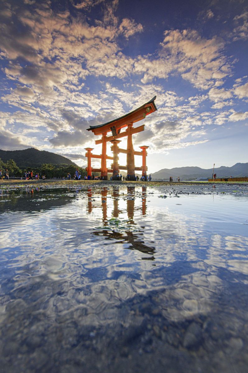 Itsukushima reflection | GANREF