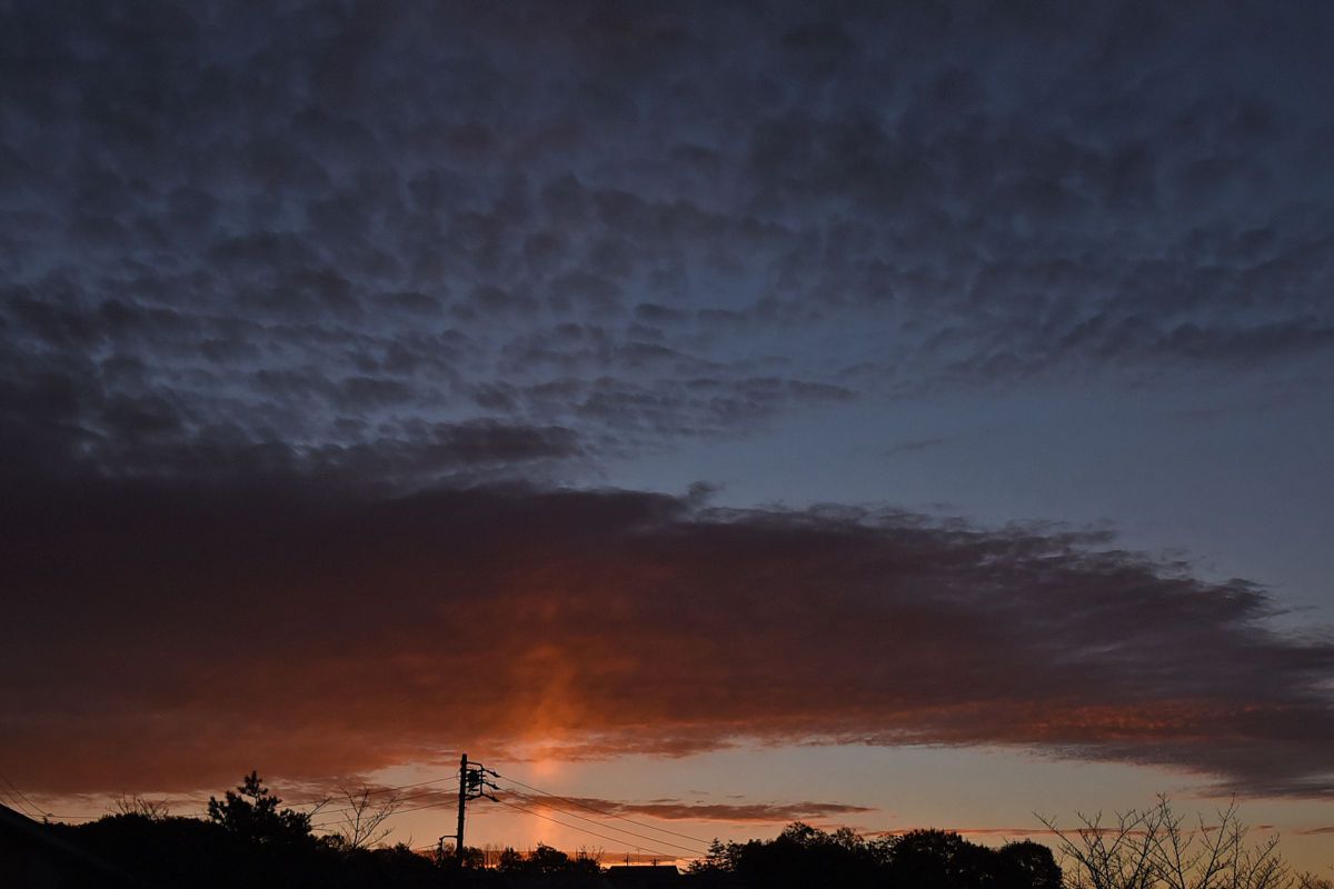 朝焼け時の Sun Pillar | GANREF