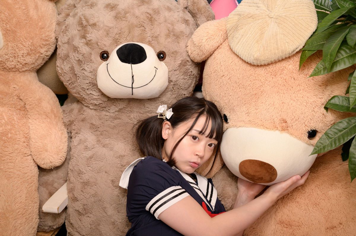 塩めろん。329振り向く | GANREF