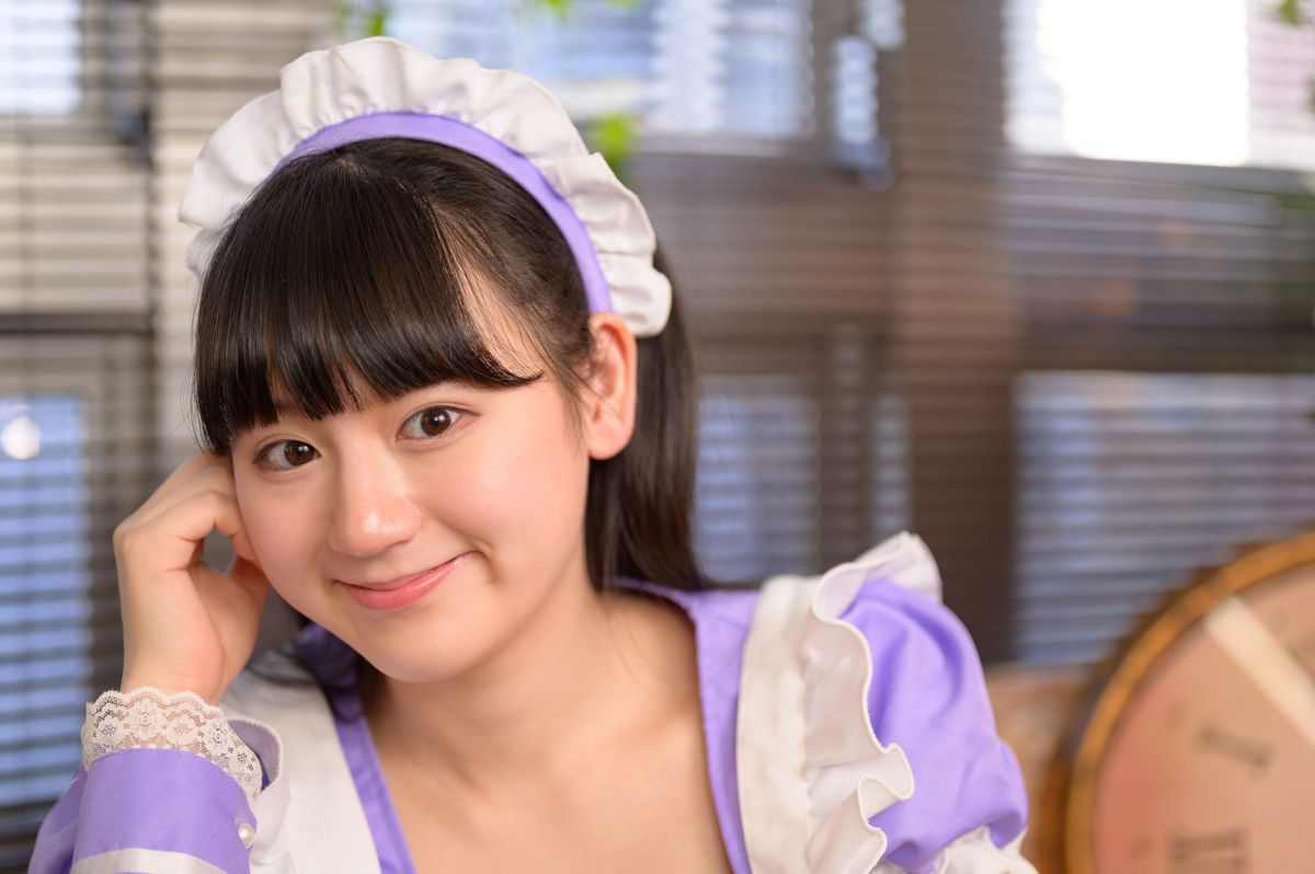 丸 凜凪169見つめる | GANREF