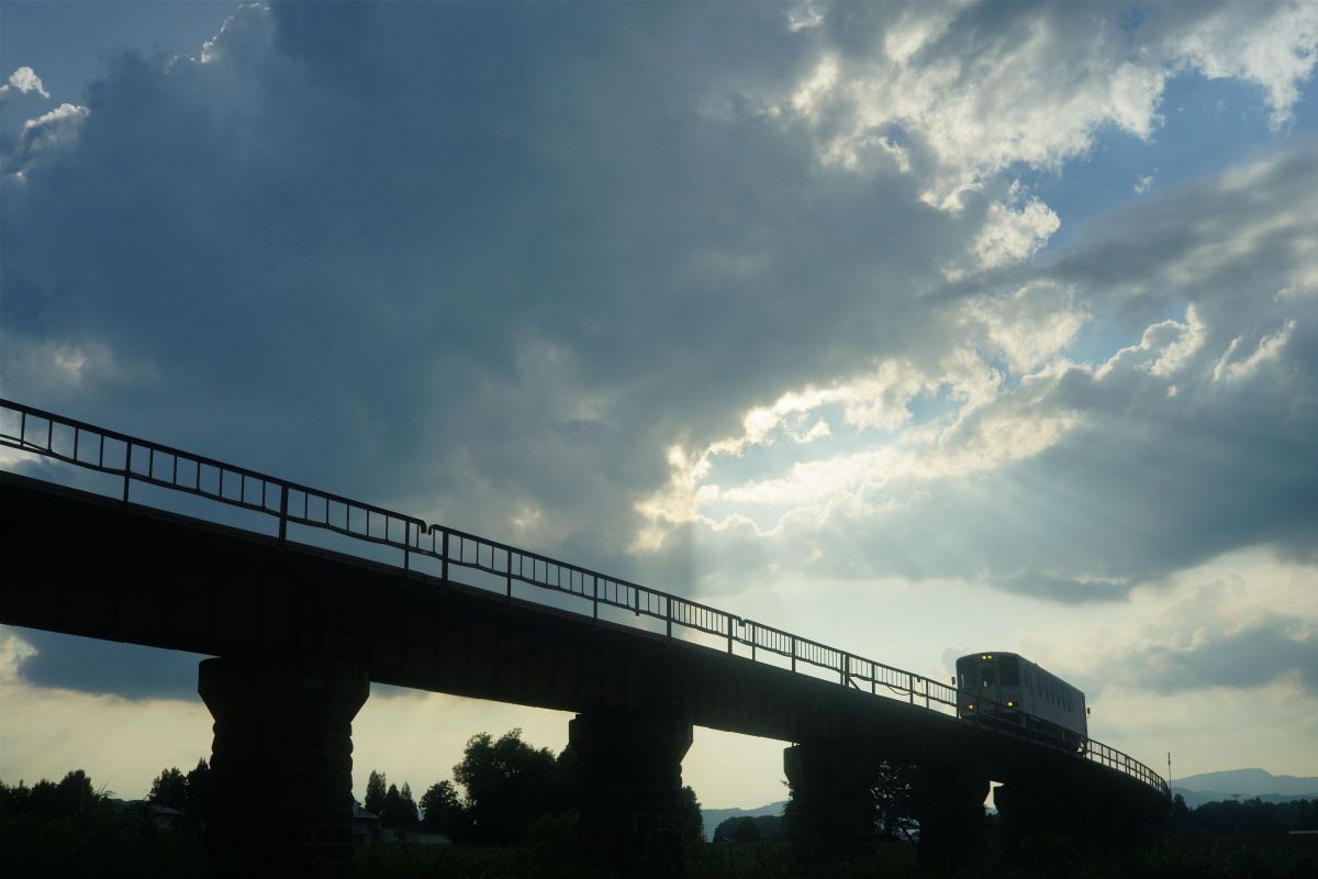 Dramatic Train | GANREF