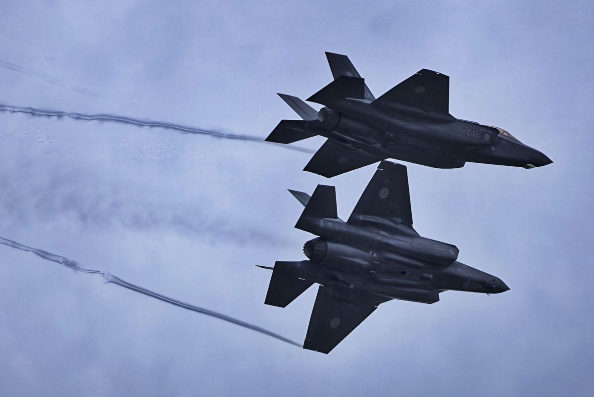 爆音のF-35 | GANREF