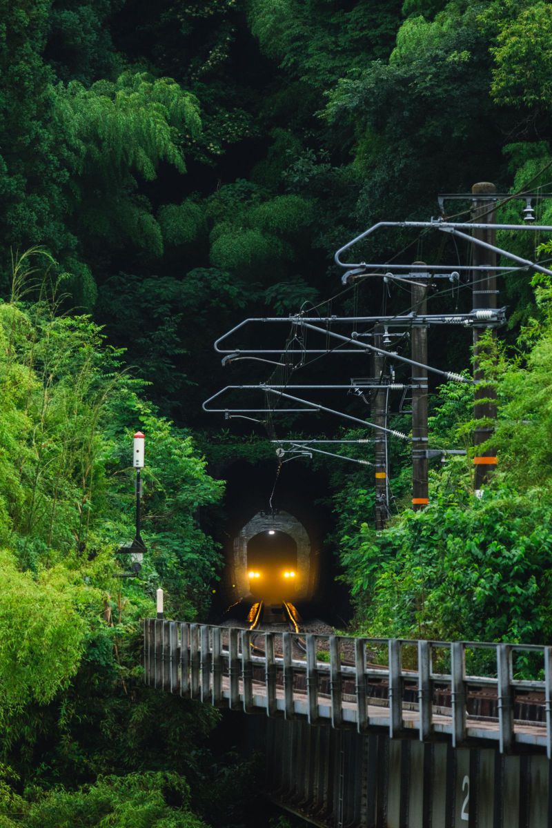 トンネルの向こうから | GANREF