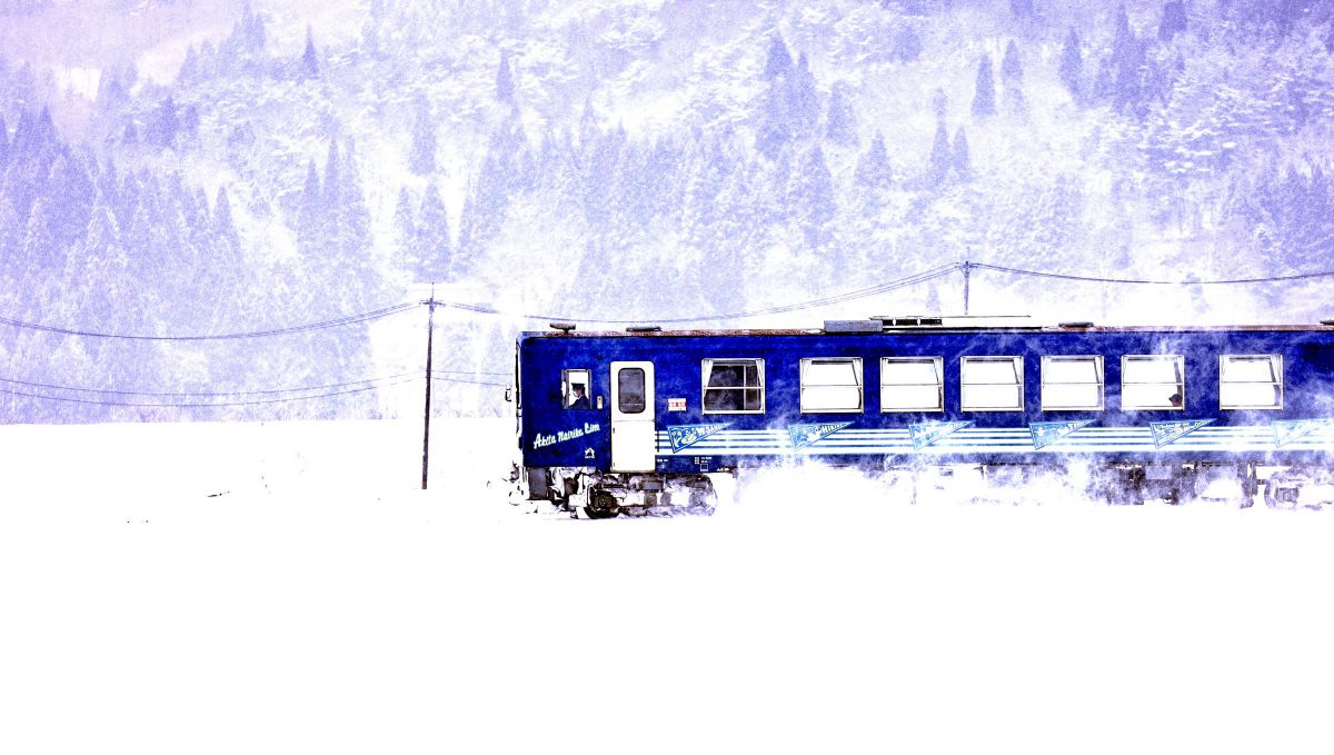 Snowy country blue train | GANREF