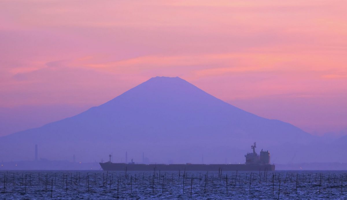 Tokyo Bay Sunset | GANREF
