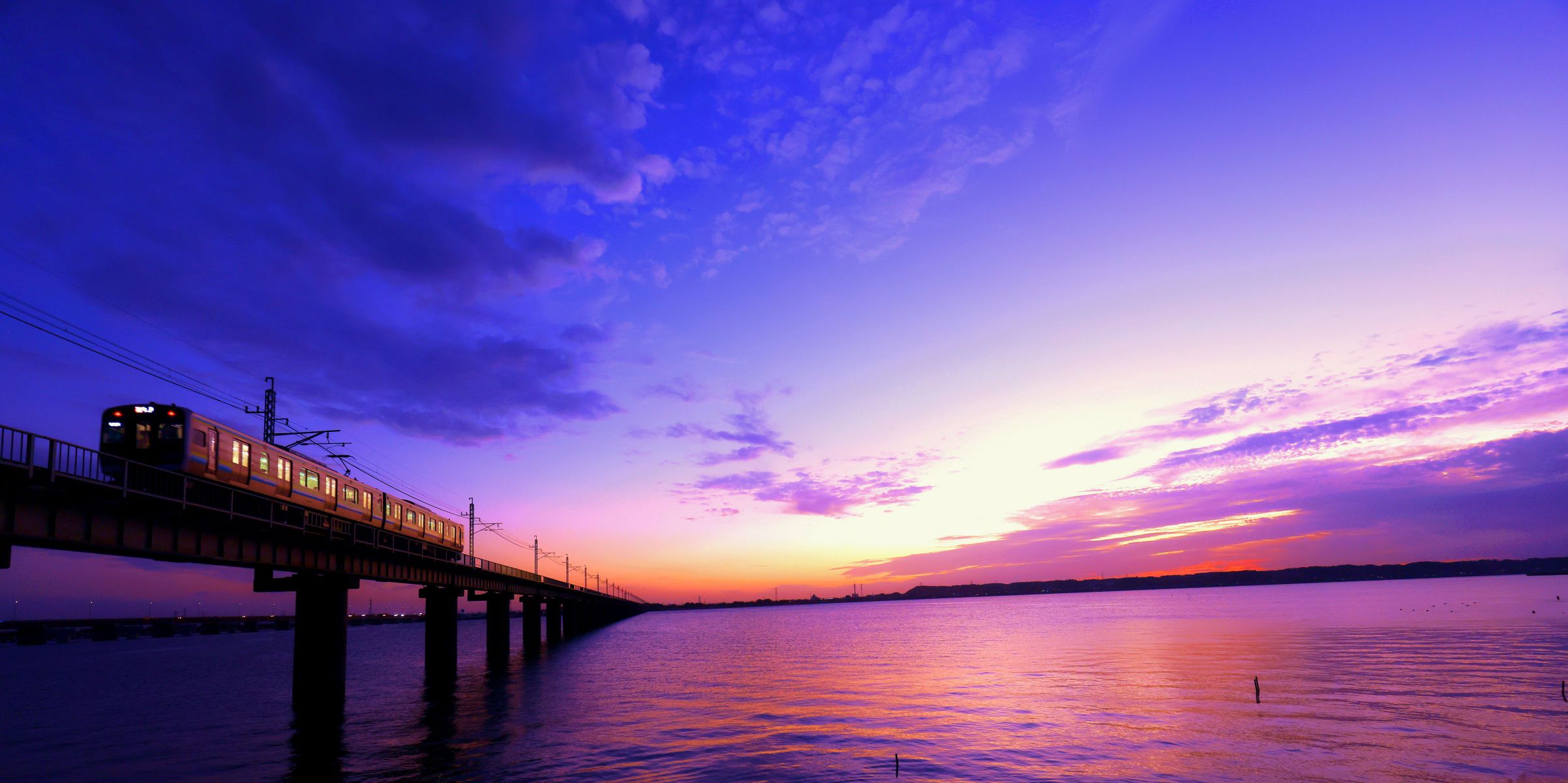 Burnt evening sky | GANREF