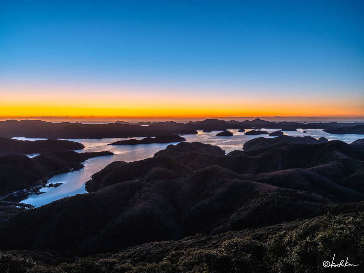 Before daybreak | GANREF