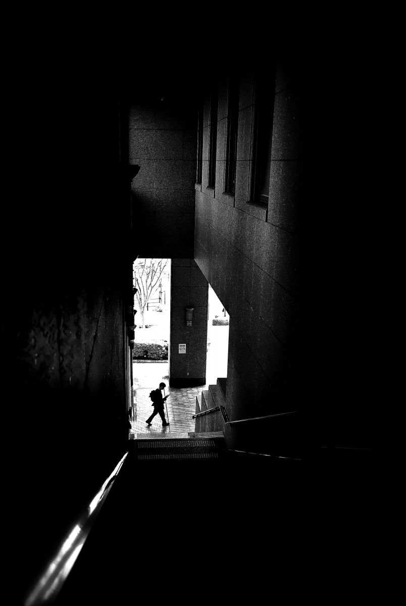 narrow upstairs | GANREF