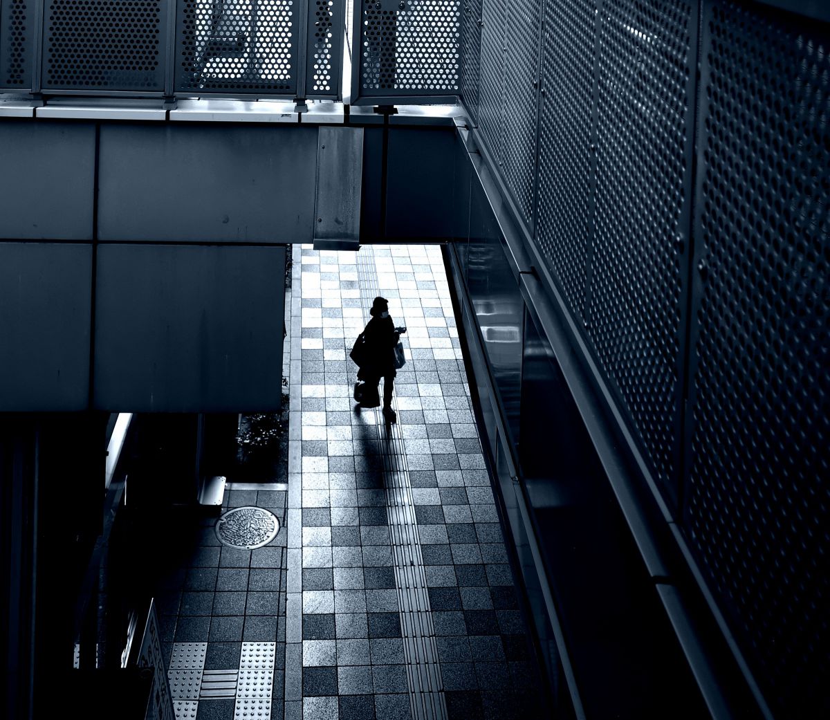 under the deck | GANREF