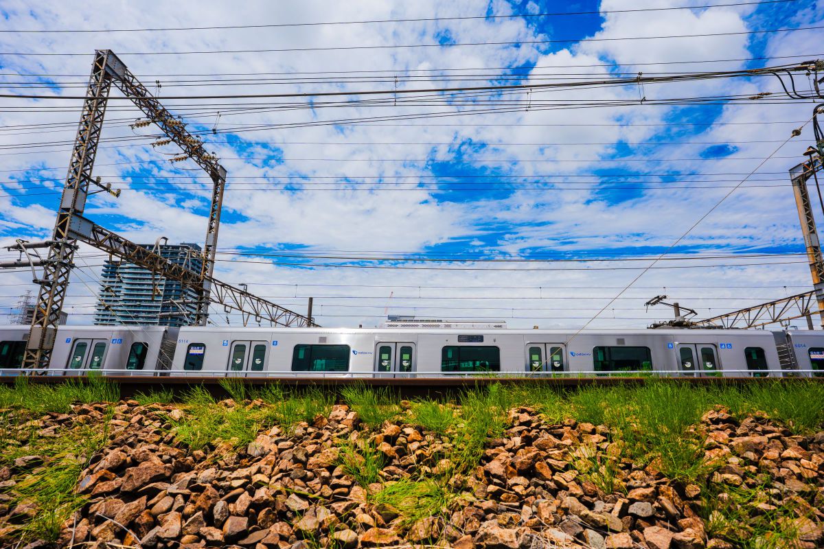 ローアングル | GANREF