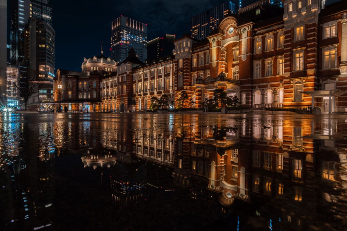 Tokyo Reflection | GANREF