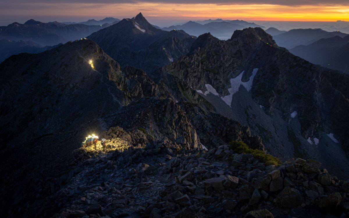 [2024]Cut Through The Darkness | GANREF