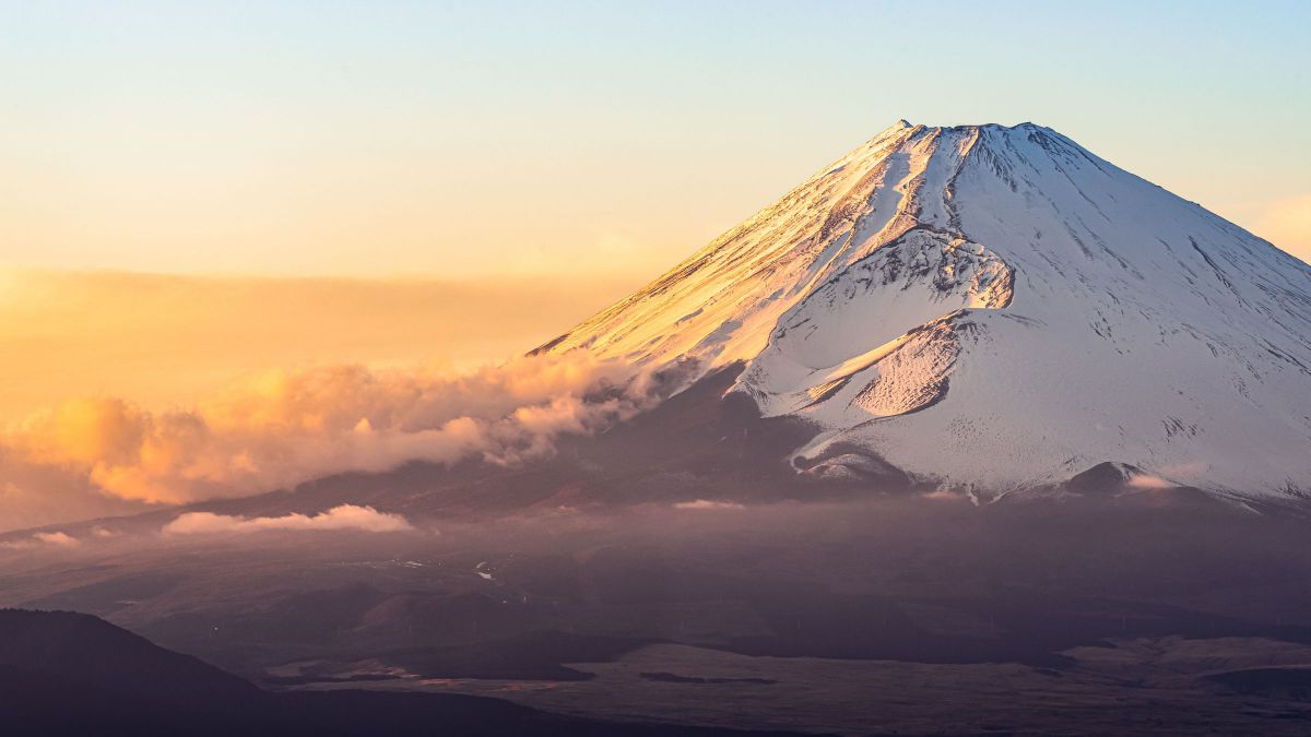 [2022]Shined Mt. Fuji by the Setting Sun | GANREF