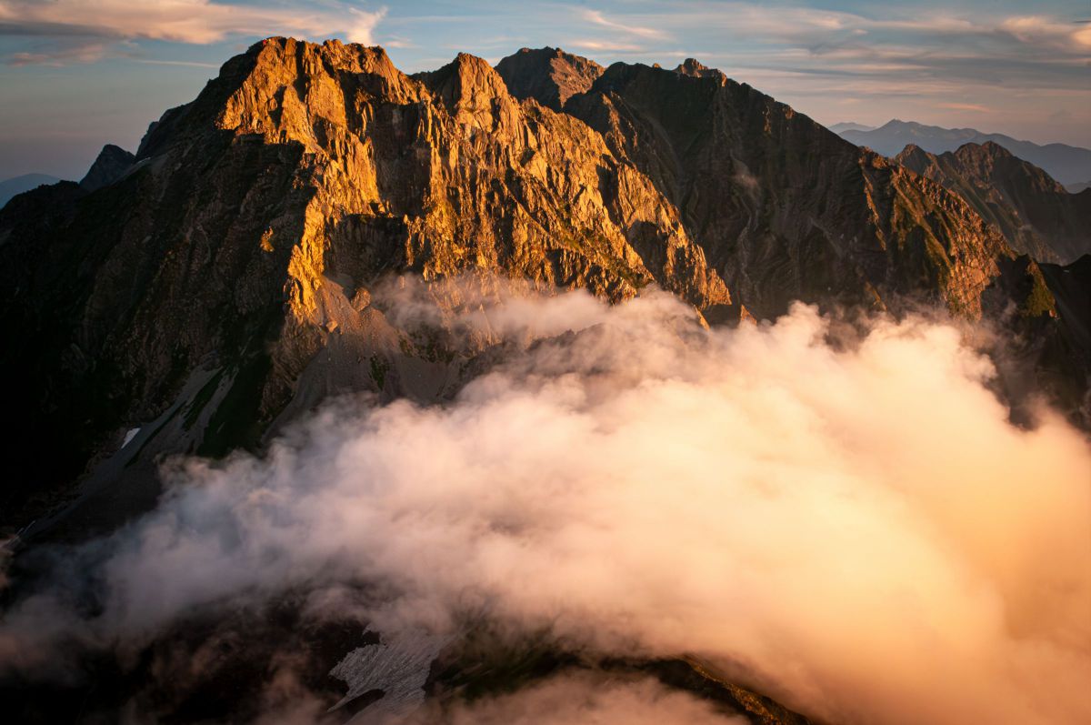 [2023]One Summer Twilight 2011 | GANREF