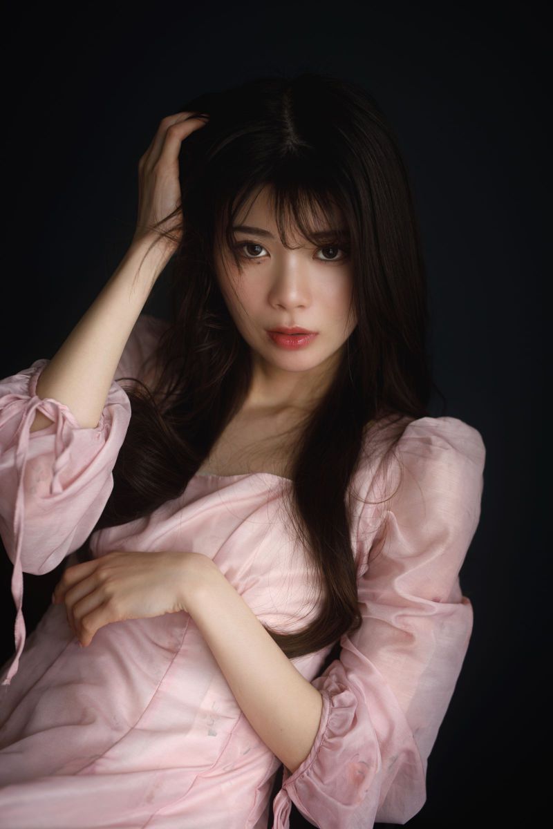 みつめる | GANREF