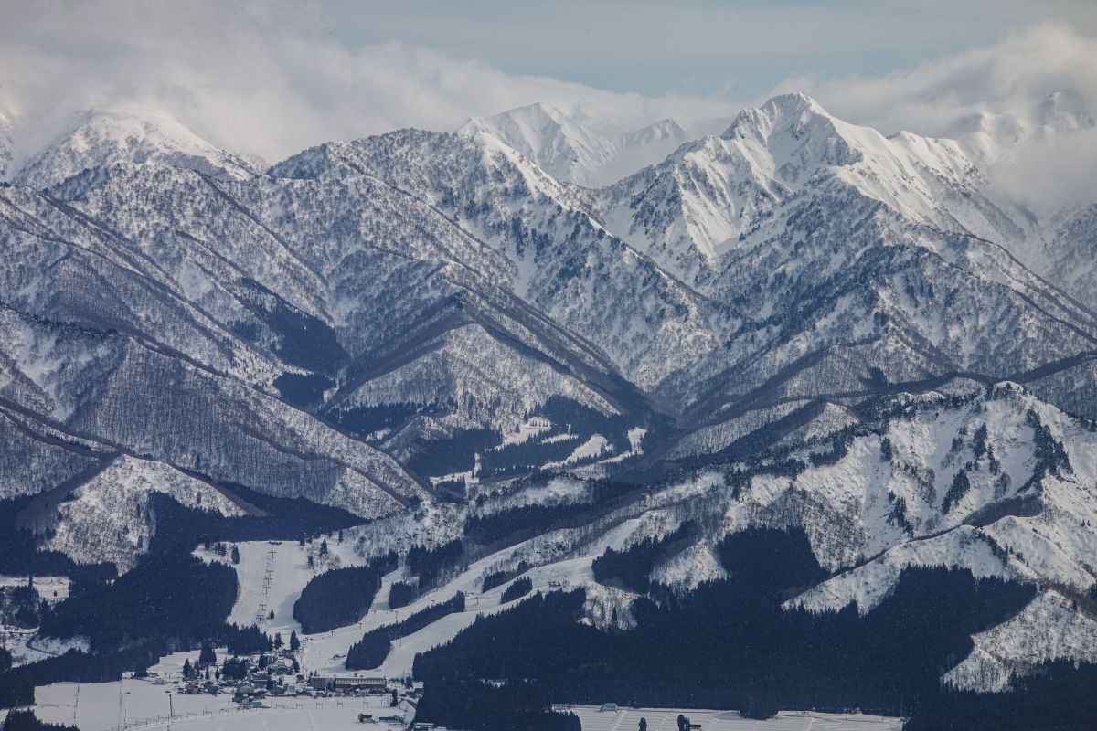 Snow Mountain | GANREF