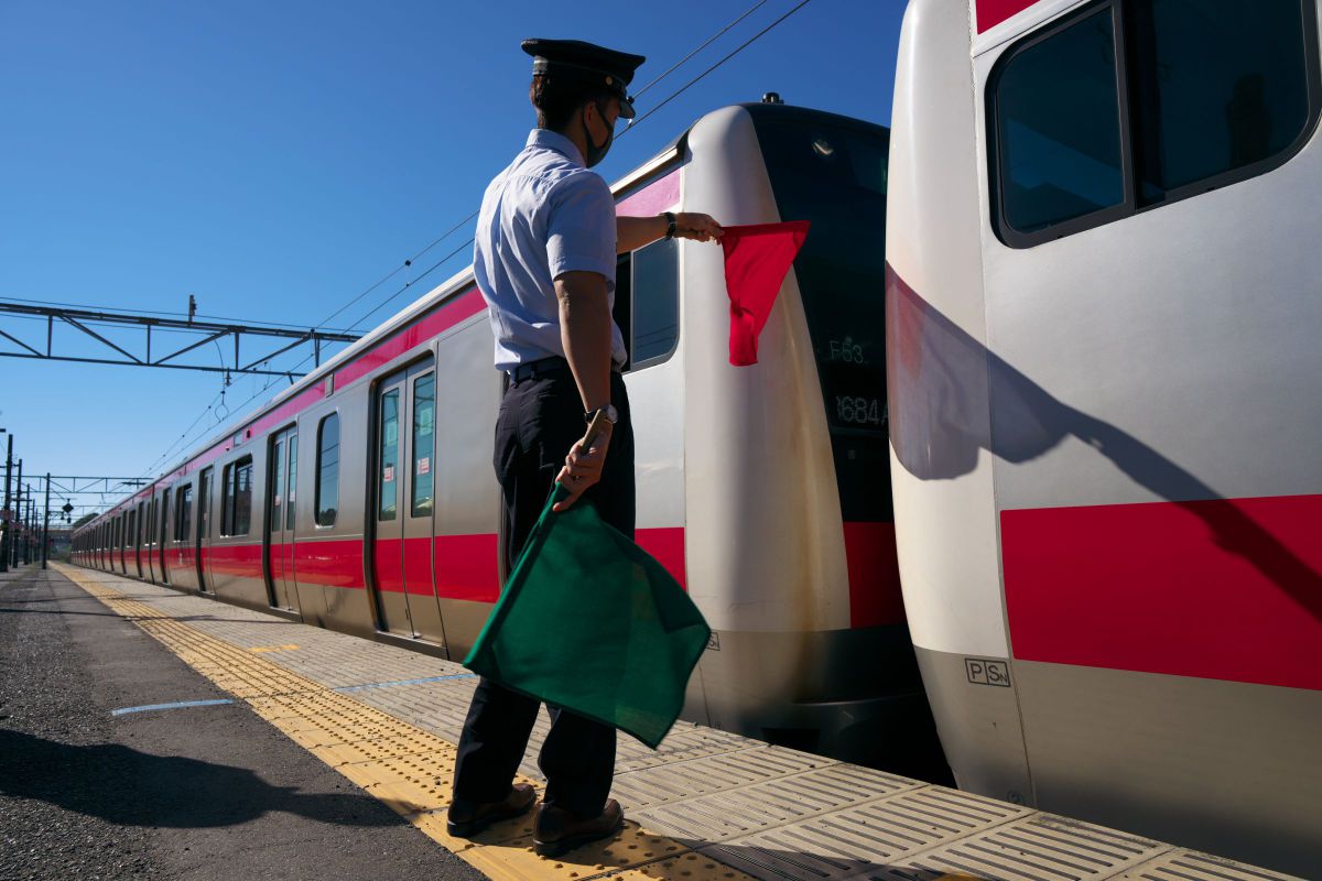 朝の併結 | GANREF