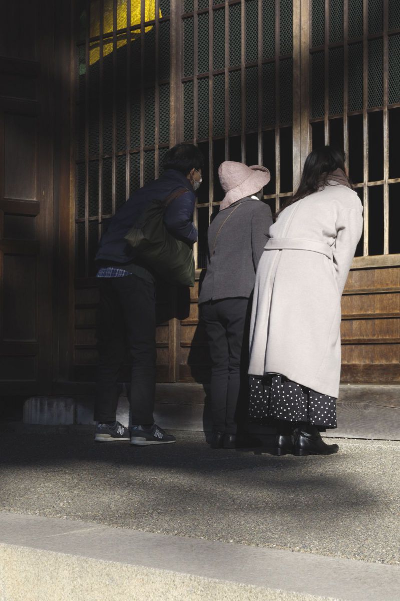 覗き見る先 | GANREF